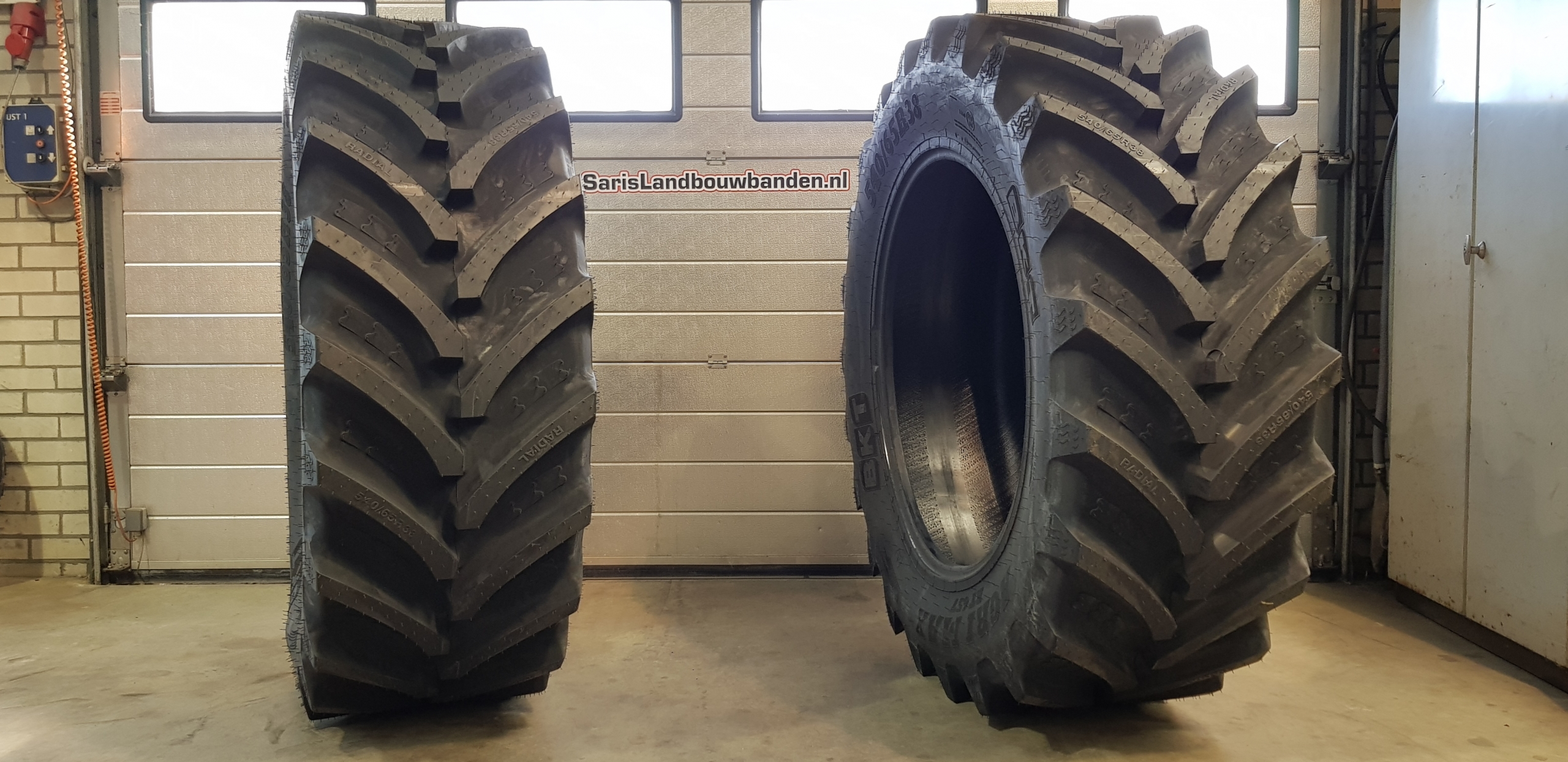 BKT Agrimax RT659 540/65R38 - Saris Landbouwbanden